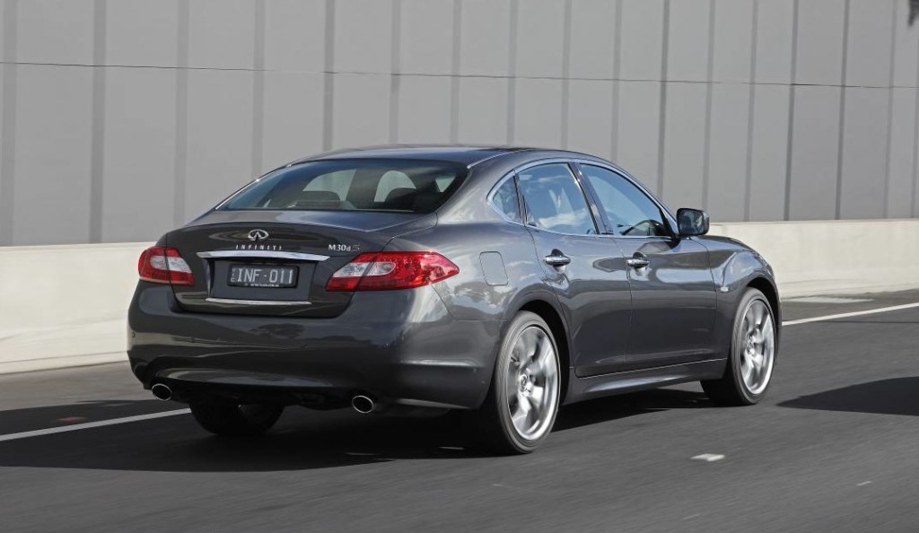 2013 Infiniti M sedan gets 5 star Euro NCAP rating - Ultimate Car Blog